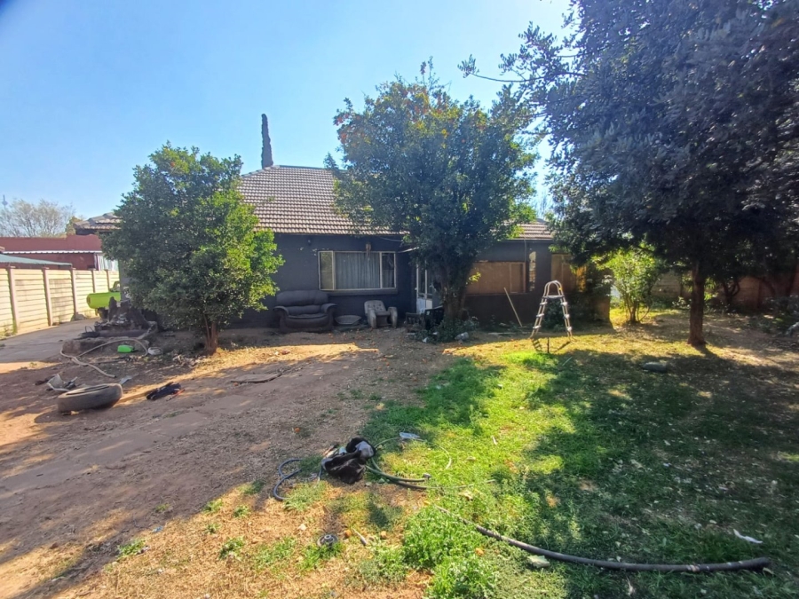 3 Bedroom Property for Sale in Stilfontein Ext 2 R 460 000. 18 Sep 2025