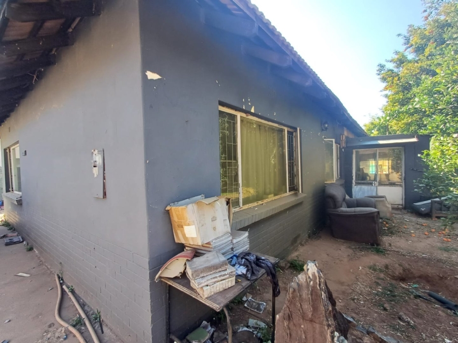 3 Bedroom Property for Sale in Stilfontein Ext 2 R 460 000. 18 Sep 2025
