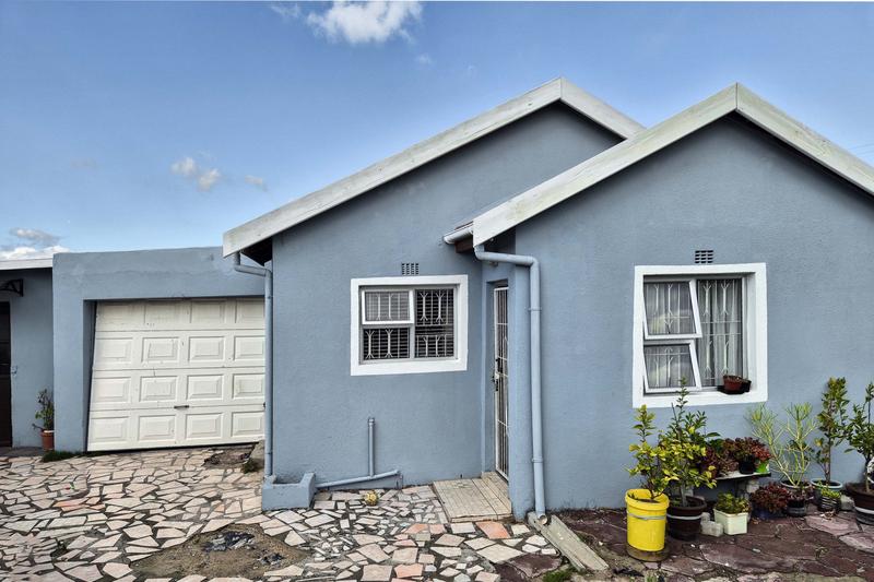 4 Bedroom Property for Sale in Kuils River South R 1 199 000. 27 May 2025